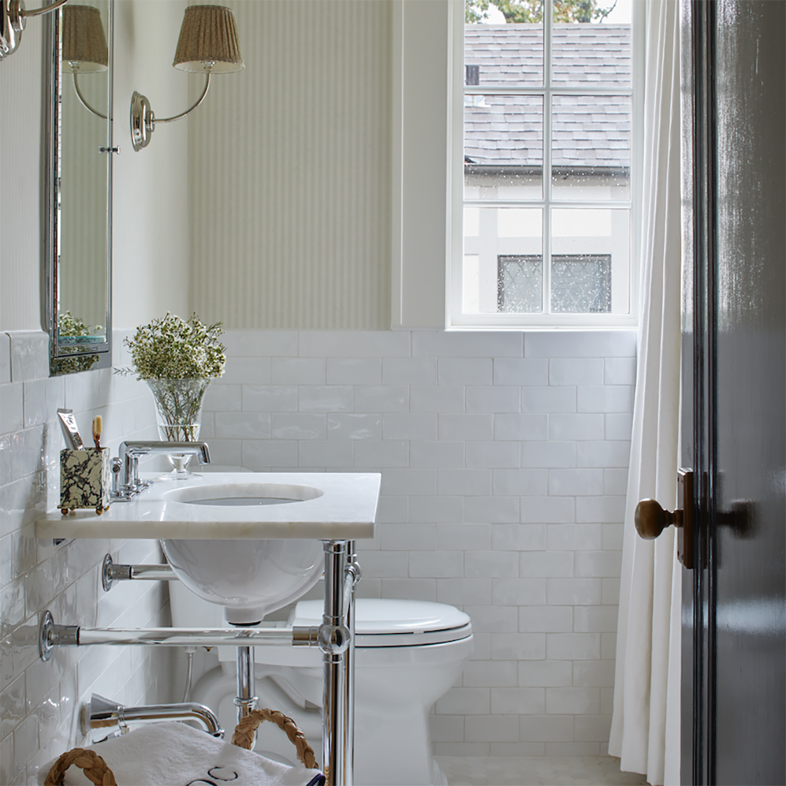 Discover Crystal Round Two Leg Single Washstand Packaged with Sink and ...