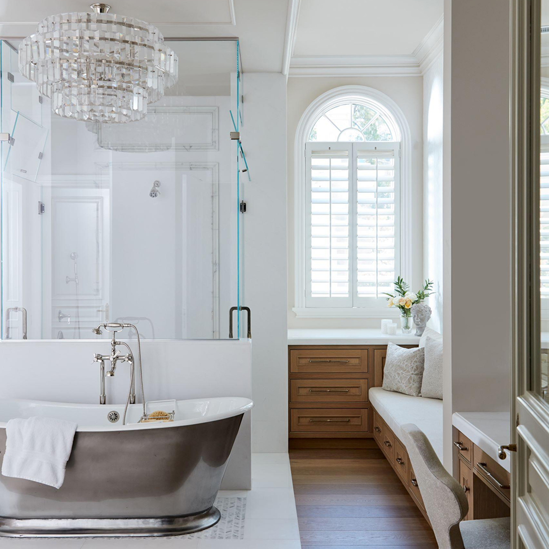 Discover Margaux 72" x 29" x 27 1/2" Freestanding Oval Cast Iron ...